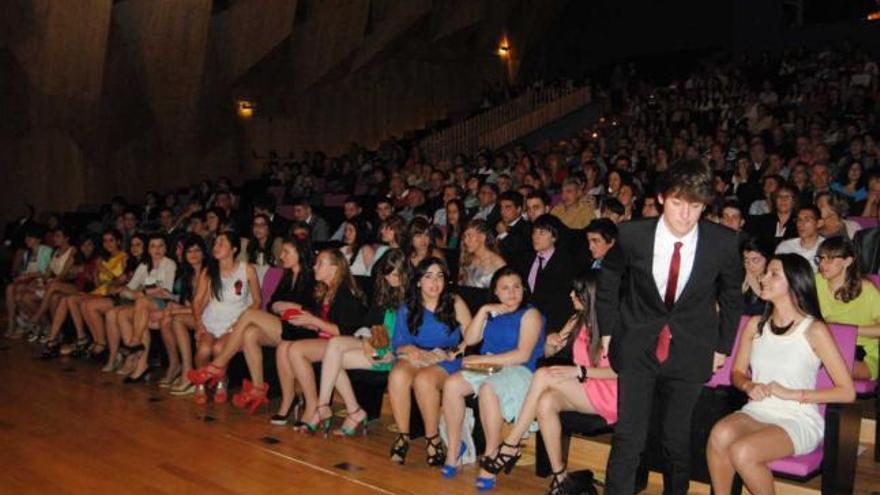 Graduación de alumnos del Instituto Río Nora