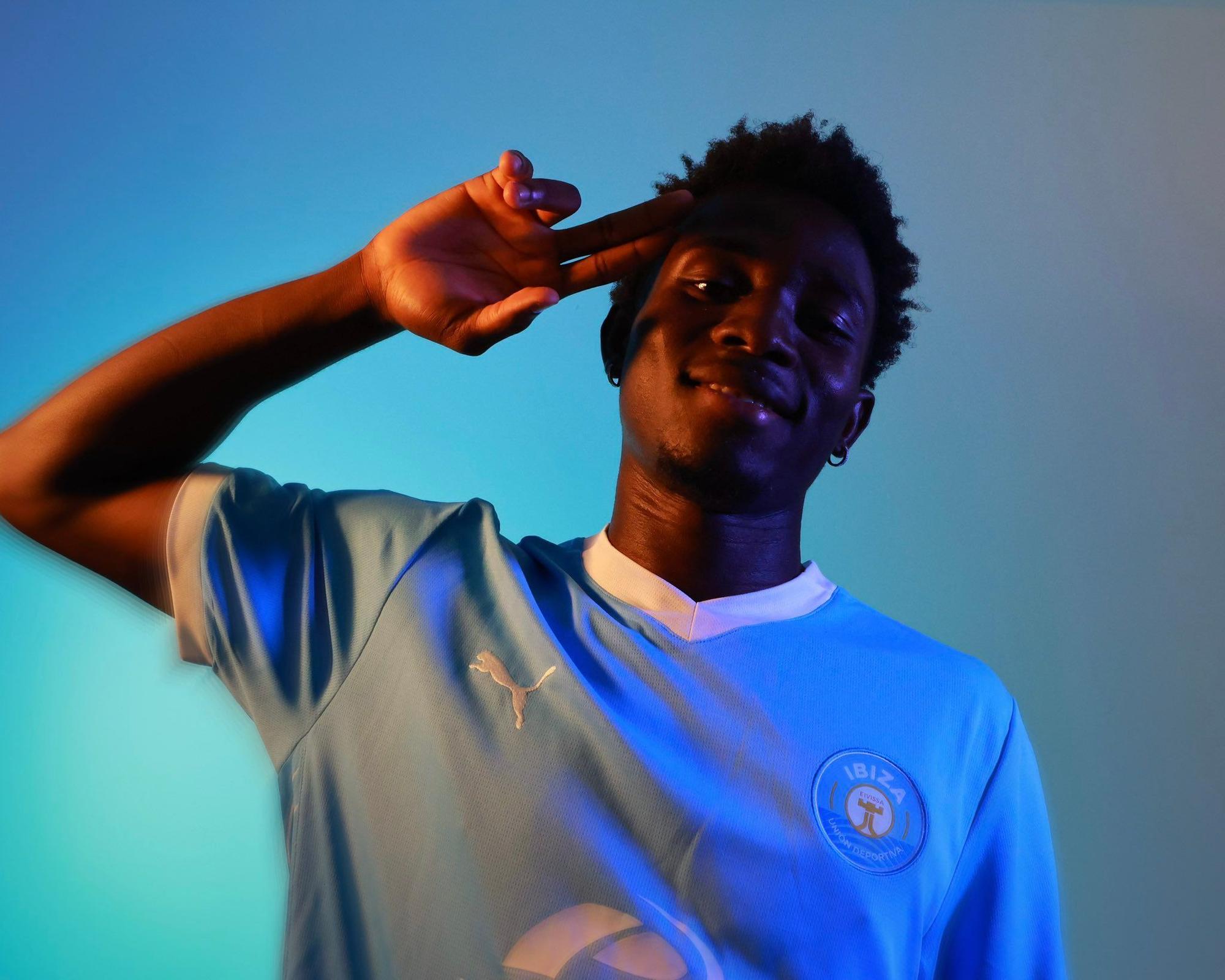 Fútbol Ibiza: Álex Gallar, ¿con pie y medio fuera de la UD Ibiza?