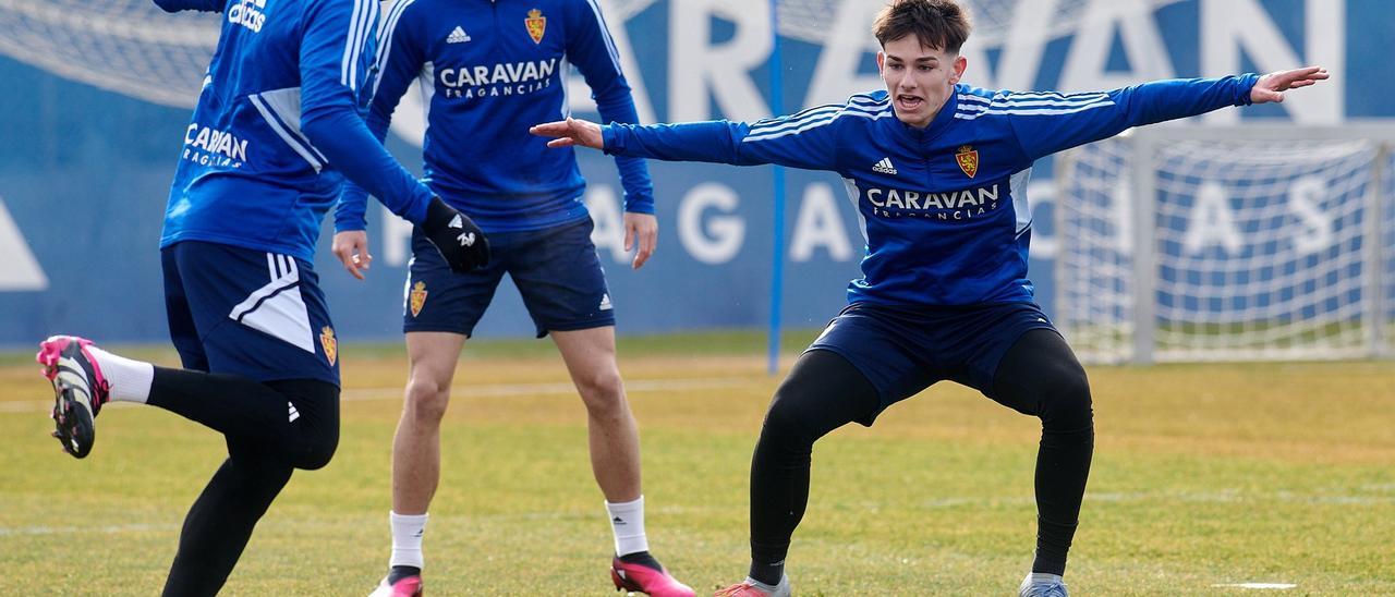 Pau Sans Real Zaragoza | Pau Sans sigue con el primer equipo y apunta a ...