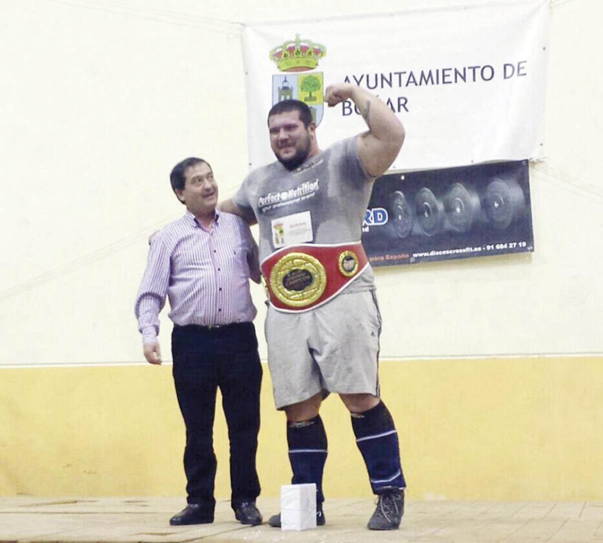 Roberto Rodríguez gana la Liga Nacional de Fuerza
