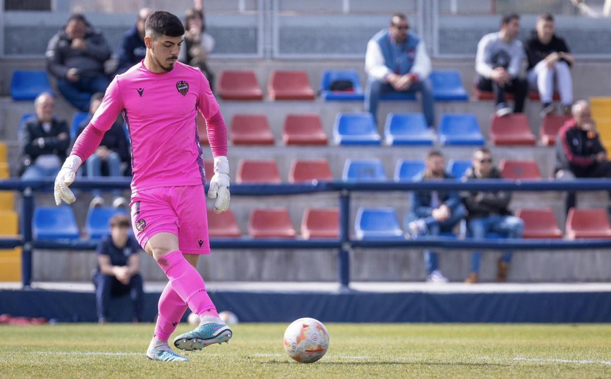 Pablo Cuñat se marcha cedido al Amorebieta