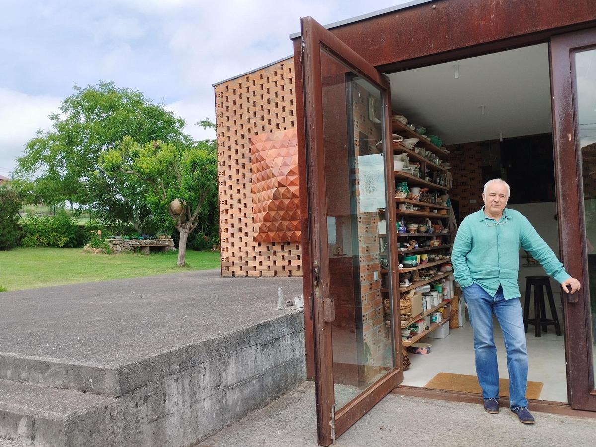 El artista Benjamín Menéndez tiene el corazón en Ferroñes, donde nace ...