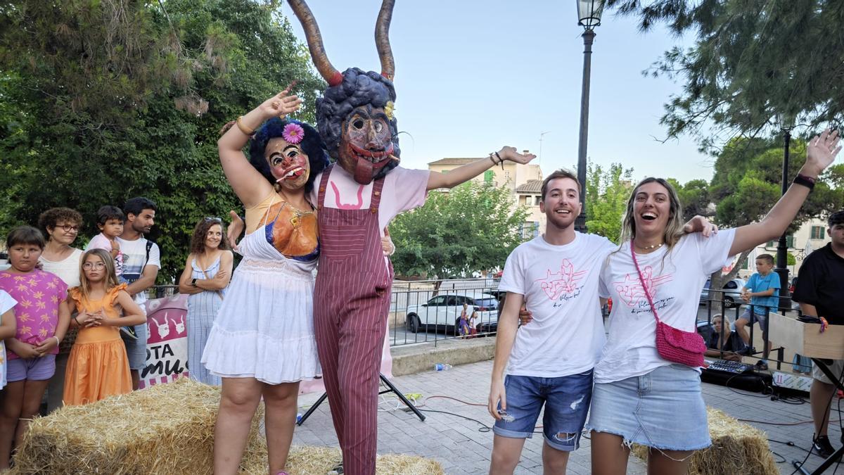 Así ha vivido Sineu la elección de Much y Muca 2023 - Diario de Mallorca