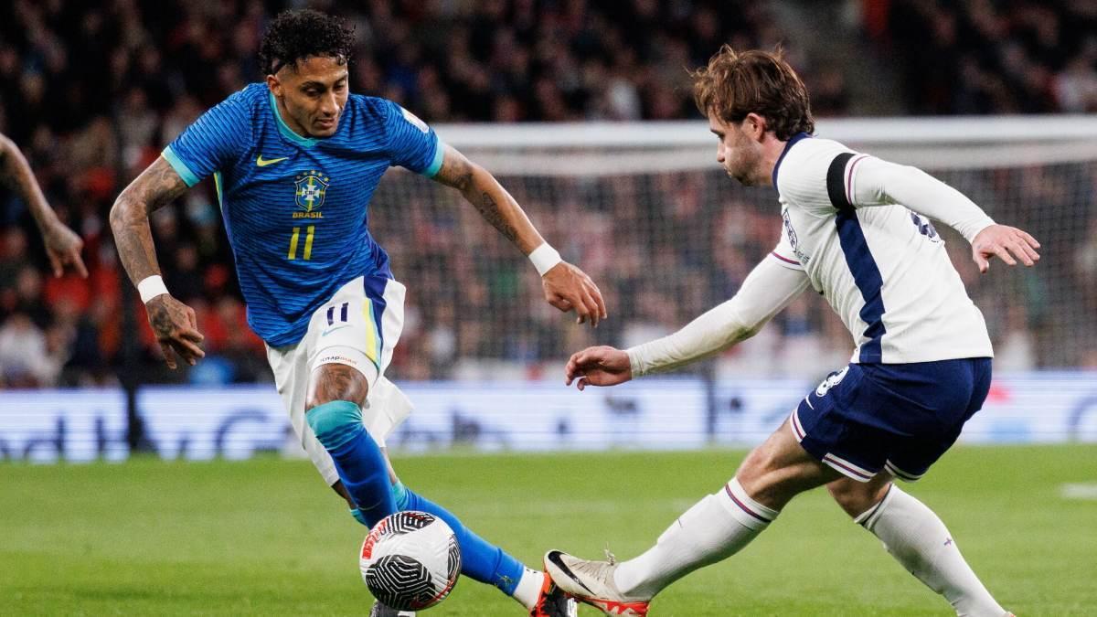 La Seleçao se carga el azul