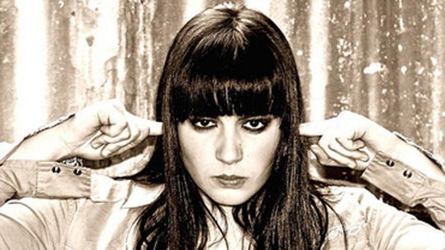 María Villalón: "Me coincidió la grabación del disco con exámenes finales"
