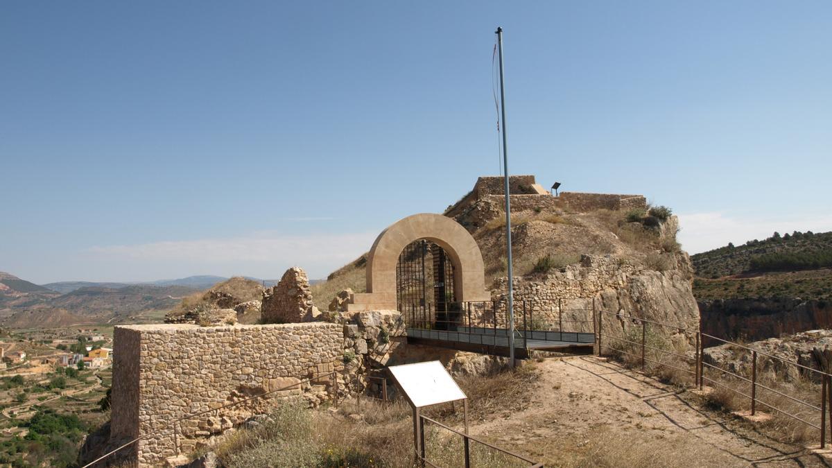 RUTAS CON NIÑOS VALENCIA | Alpuente: de taifa a villa real milenaria