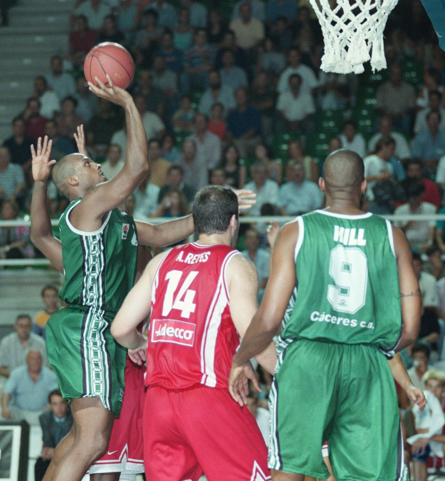 344 partidos después, el Estudiantes en el Multiusos de Cáceres - El ...