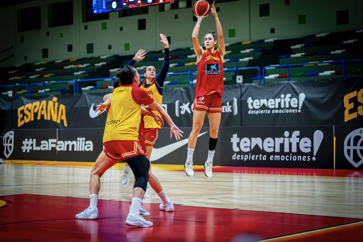 ESPAÑA-ITALIA: La selección española 'taronja' debuta en el torneo de ...