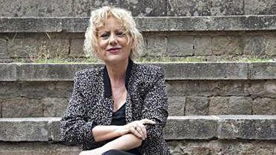 Marina Rossell canta los himnos de la resistencia