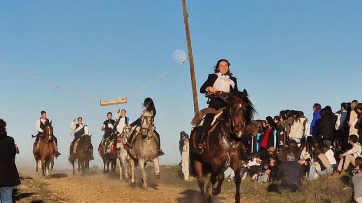 Fuentes de Ropel se reencuentra con la tradición