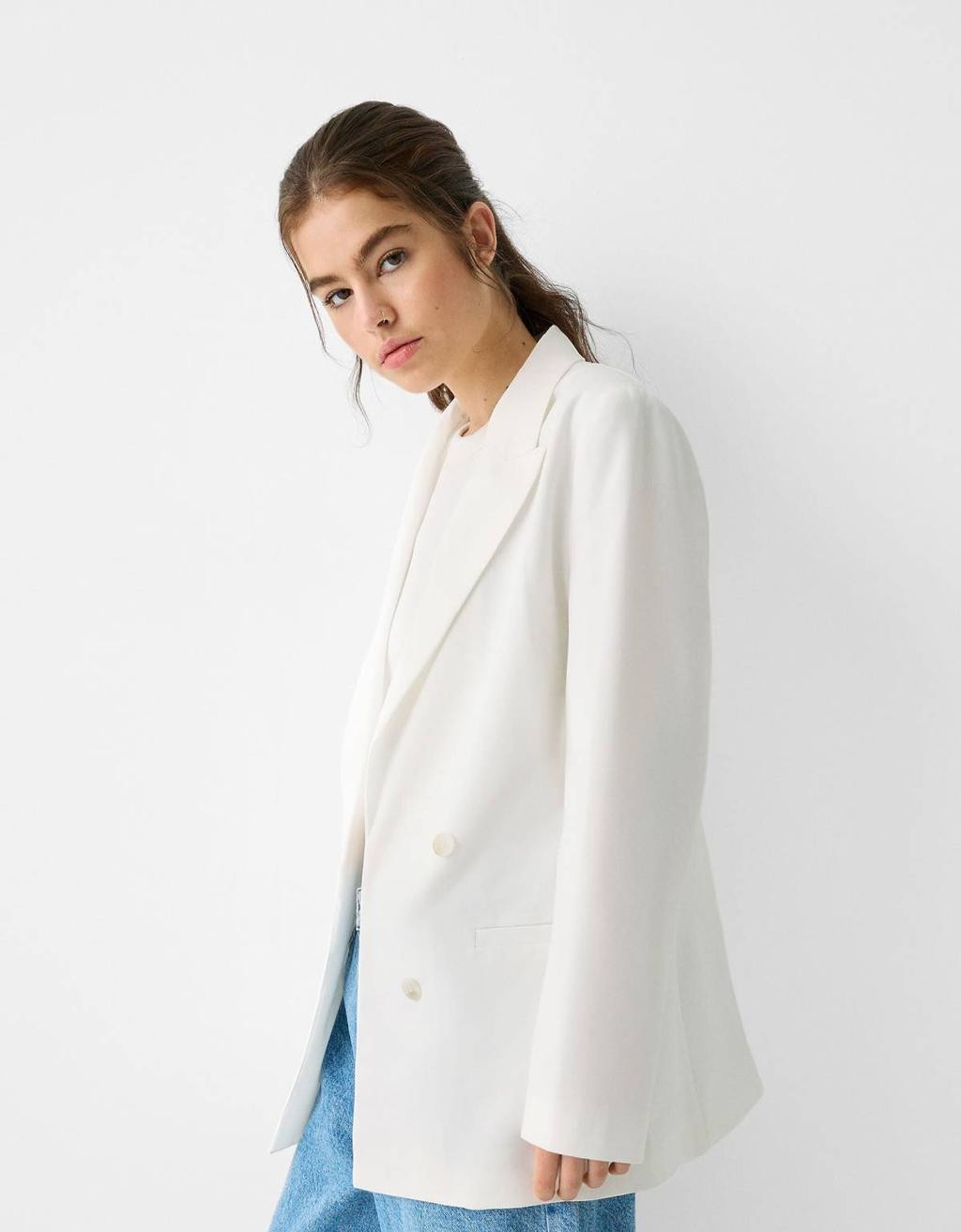 BLAZER BLANCA VICKY MARTÍN BERROCAL | 3 blazers blancas para copiarle a ...