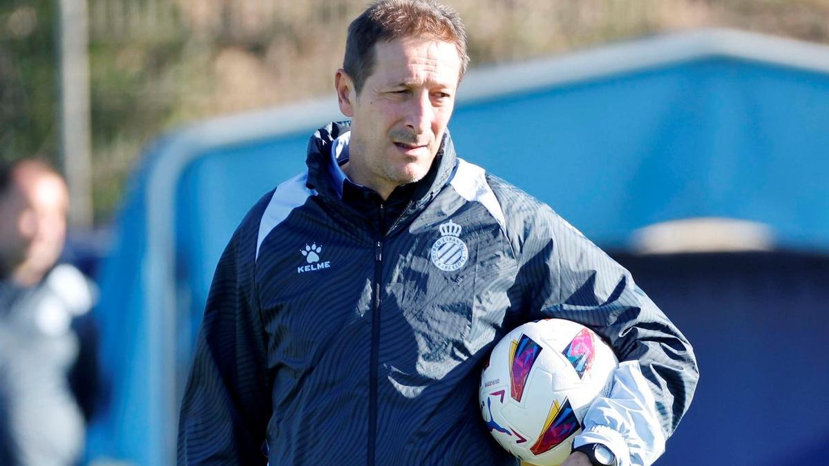 La arenga de Ramis antes de su debut en Huesca: "Nadie juega gratis ...