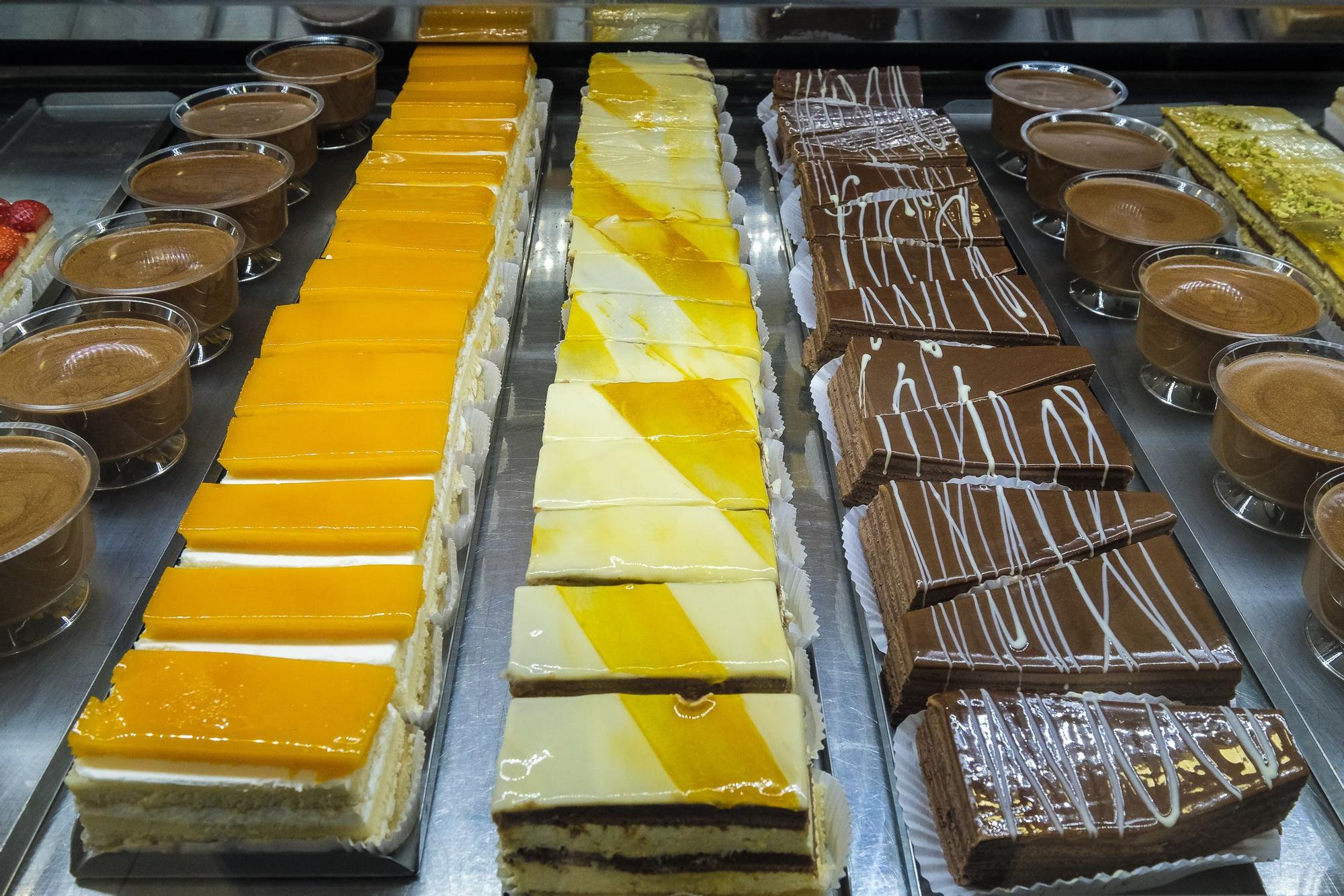 FOTOS: Dulcería Colomar, que lleva abierta desde 1945