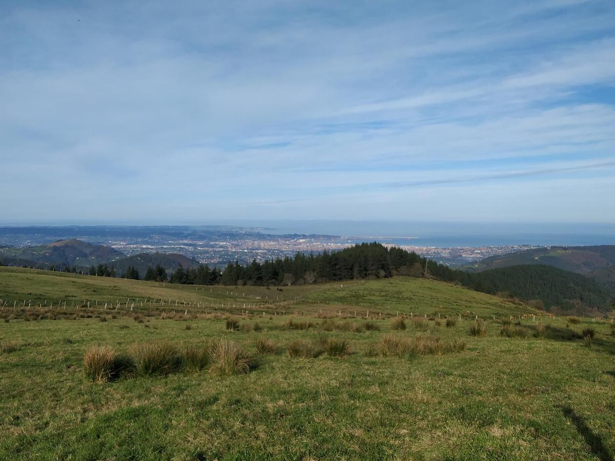 RUTAS PRESTOSAS PICO FARIO| Conoce un escenario de Netflix oculto en Piloña: la ruta circular al ...