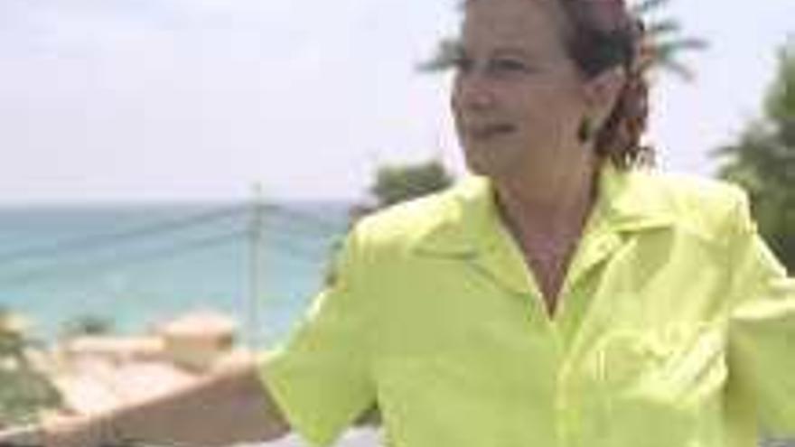 La cantante y actriz Antoñita Moreno presenta su biografía