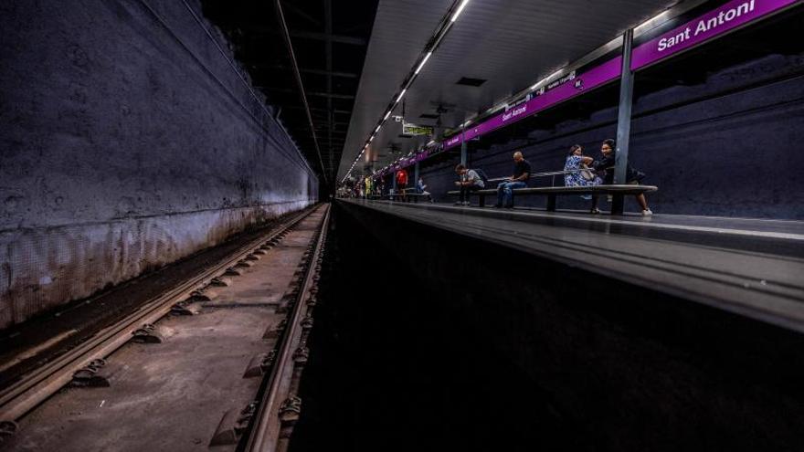 La L2 del metro de Barcelona vivirá un largo corte el verano de 2024 en ...
