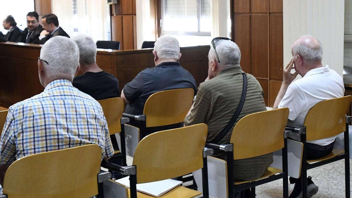 Justicia: Mata al rey y vete a Murcia