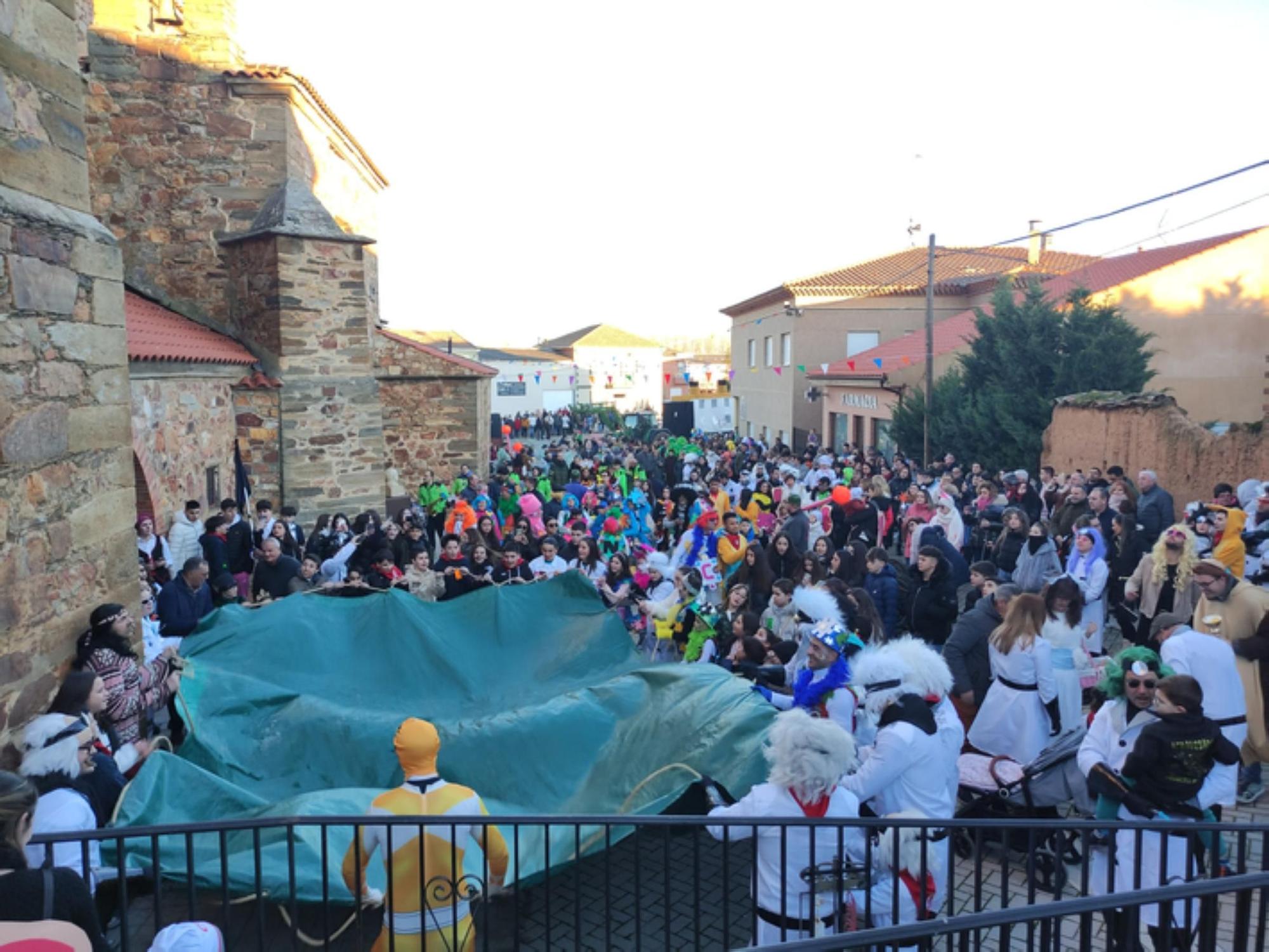 GALERÍA | Así de bien lo pasan en Manganeses en las fiestas del salto de la cabra