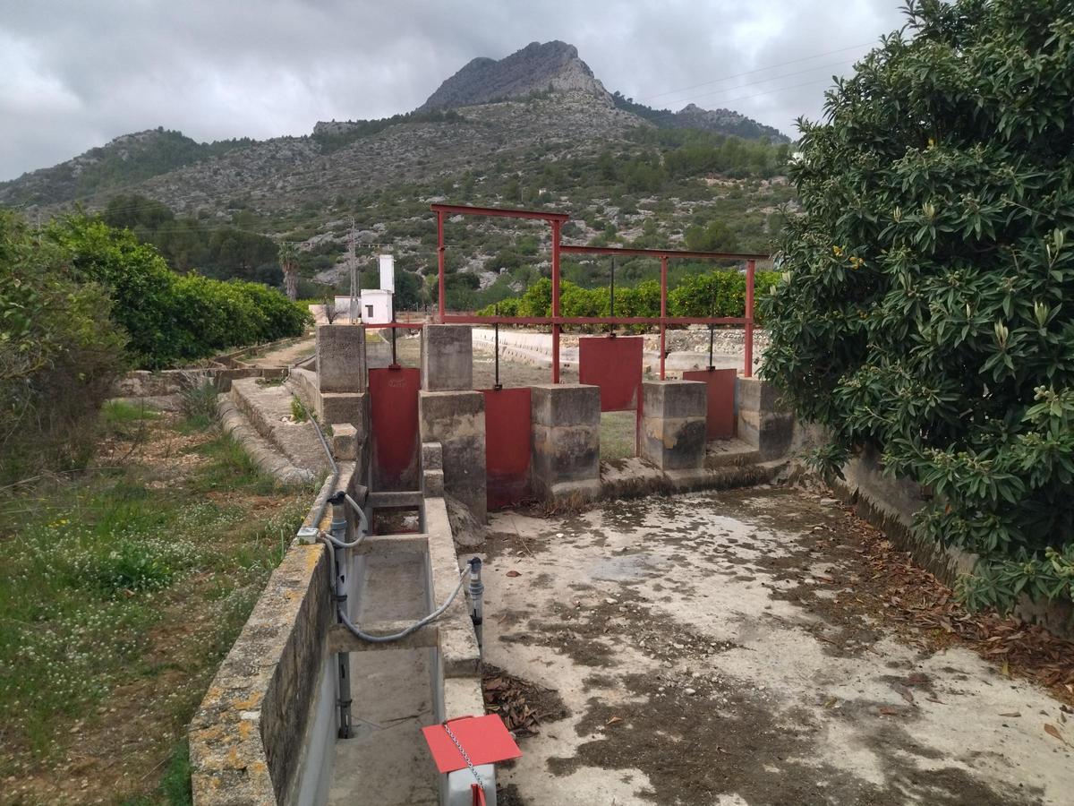 NI GOTA EN LA BOLATA DE TORMOS | El gran manantial de la Marina Alta ...
