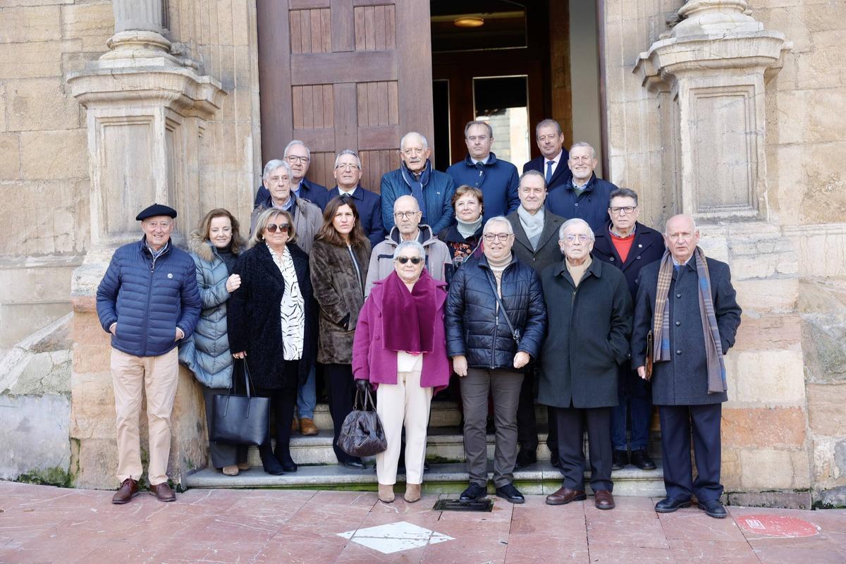 Los premios "Amuravela de Oro" de Cudillero más asturianos: el jurado ...
