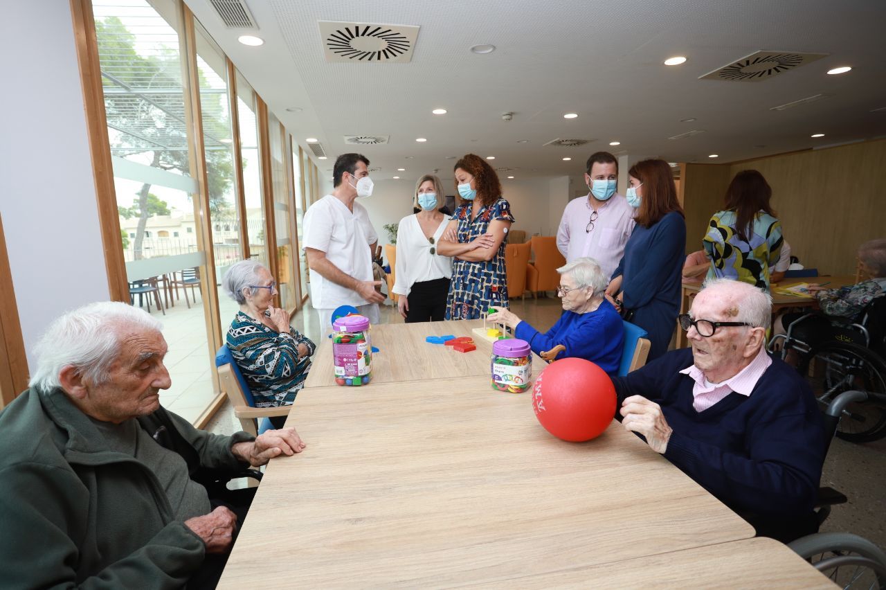 La residencia de Pòrtol, referente en la atención de personas mayores ...