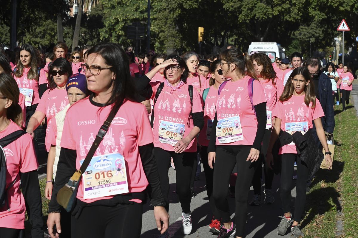 La Cursa de la dona, búscate en las fotos | FOTOS