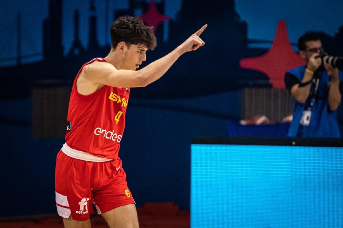 UNICAJA | Perry y Saint-Supéry, con Montenegro y España sub-18