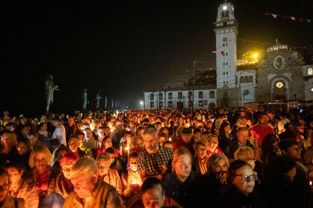 FOTOS: Procesión de las Candelas, en Candelaria