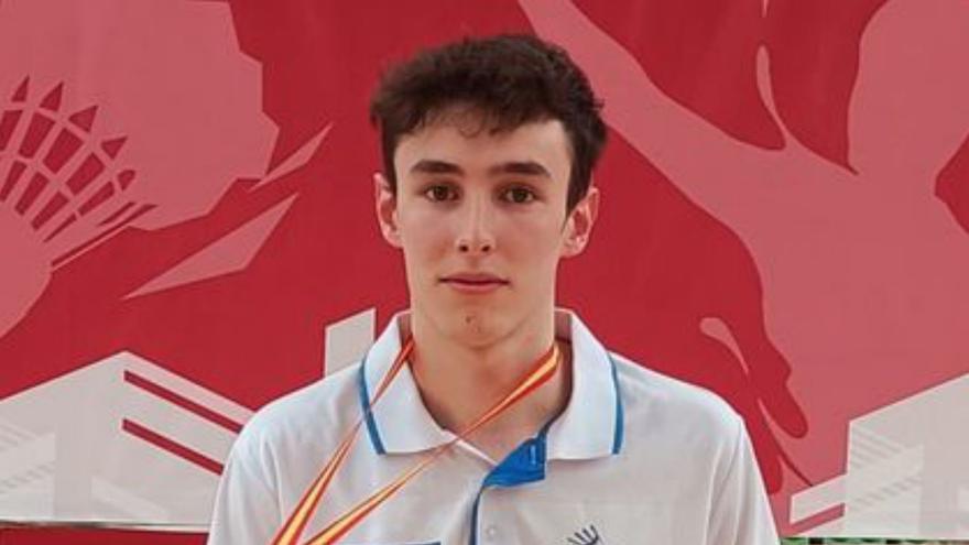 Primera medalla absoluta de Jacobo Fernández