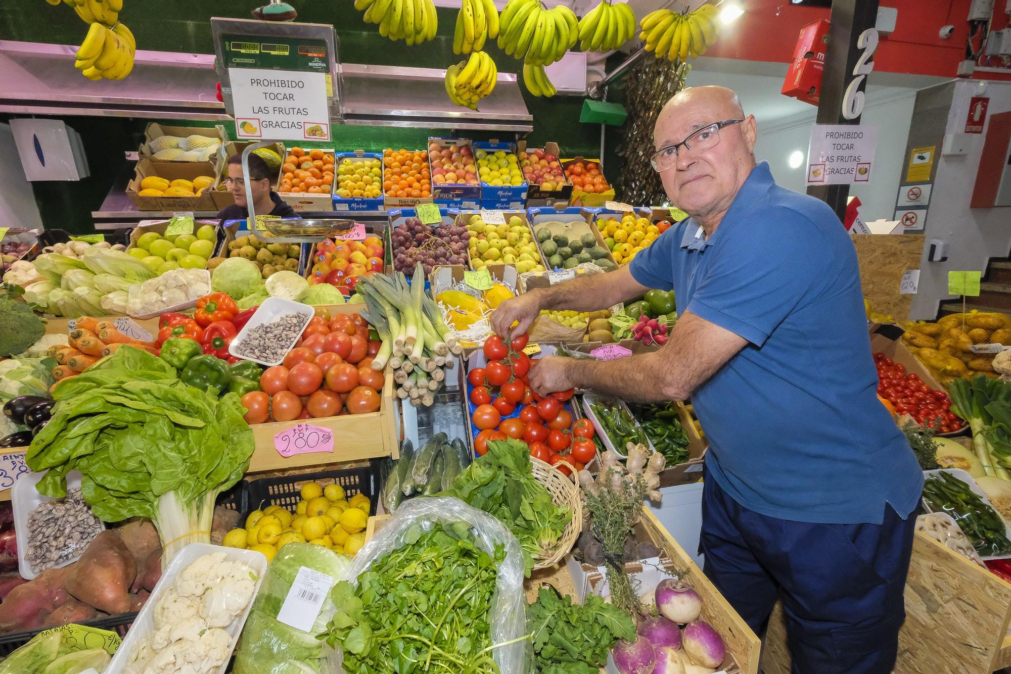 Frutería Makeke Ohana en el Mercado Altavista