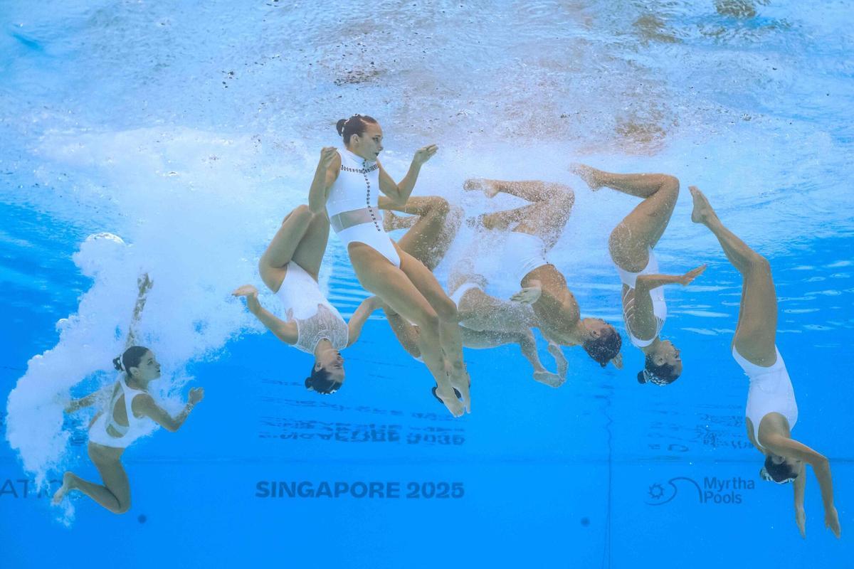 Sopha dopha leak arrived at her hotel and a beautiful