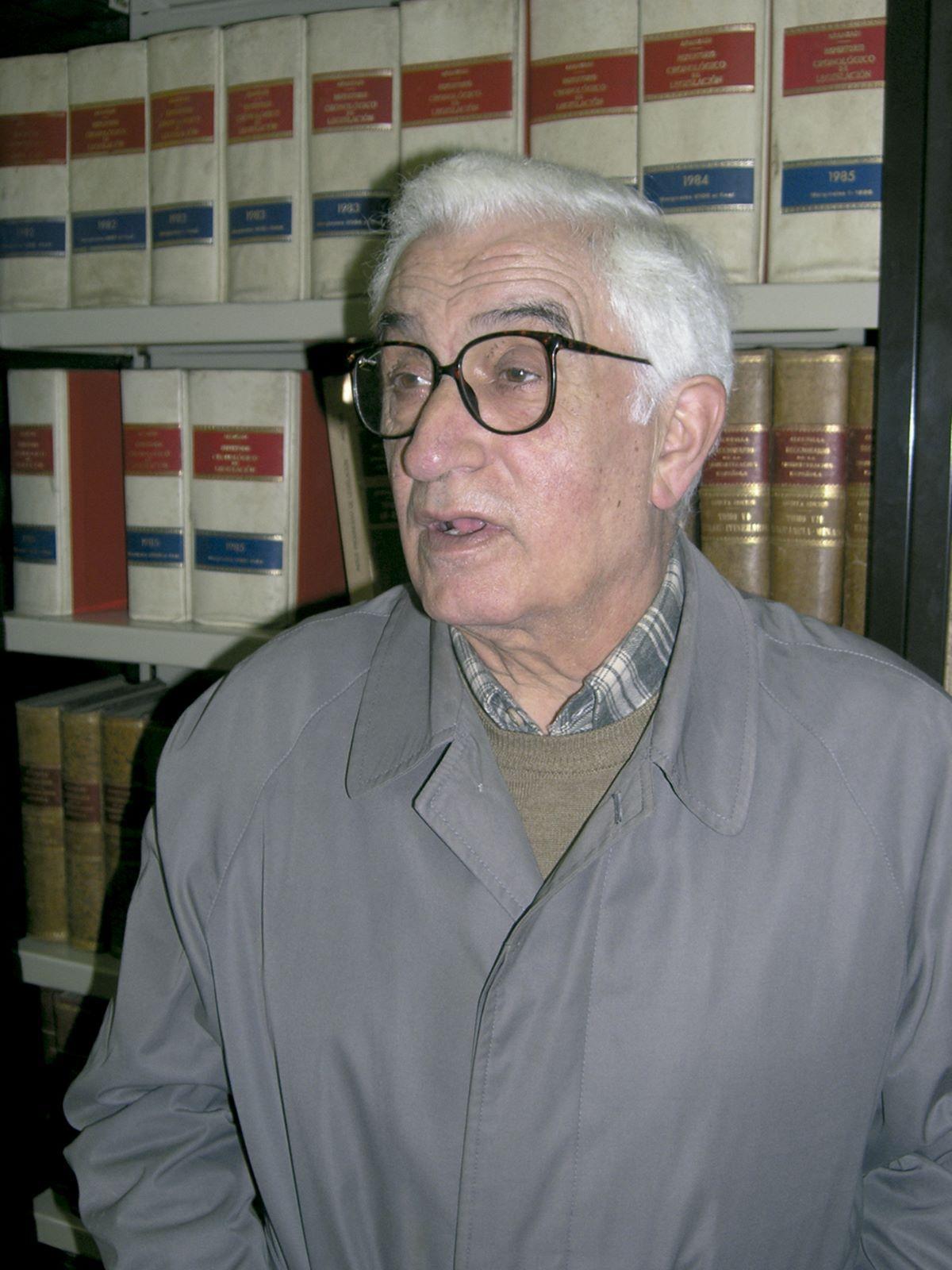 Pesar en Betanzos por la muerte de Manuel Ares, el párroco de las mil ...