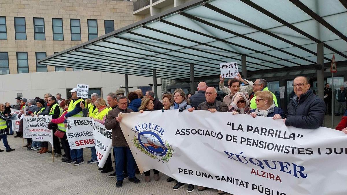 El Hospital de la Ribera replica ante la manifestación contra los ...