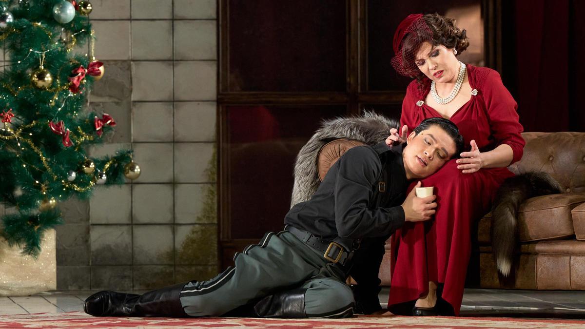 Marina Rebeka destaca en Lucrezia y los lobos