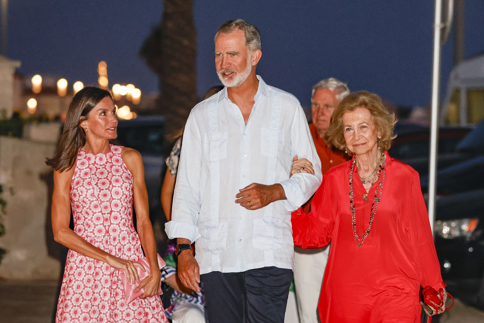 VACACIONES FAMILIA REAL ESPAÑOLA Las discretas vacaciones de la familia ...