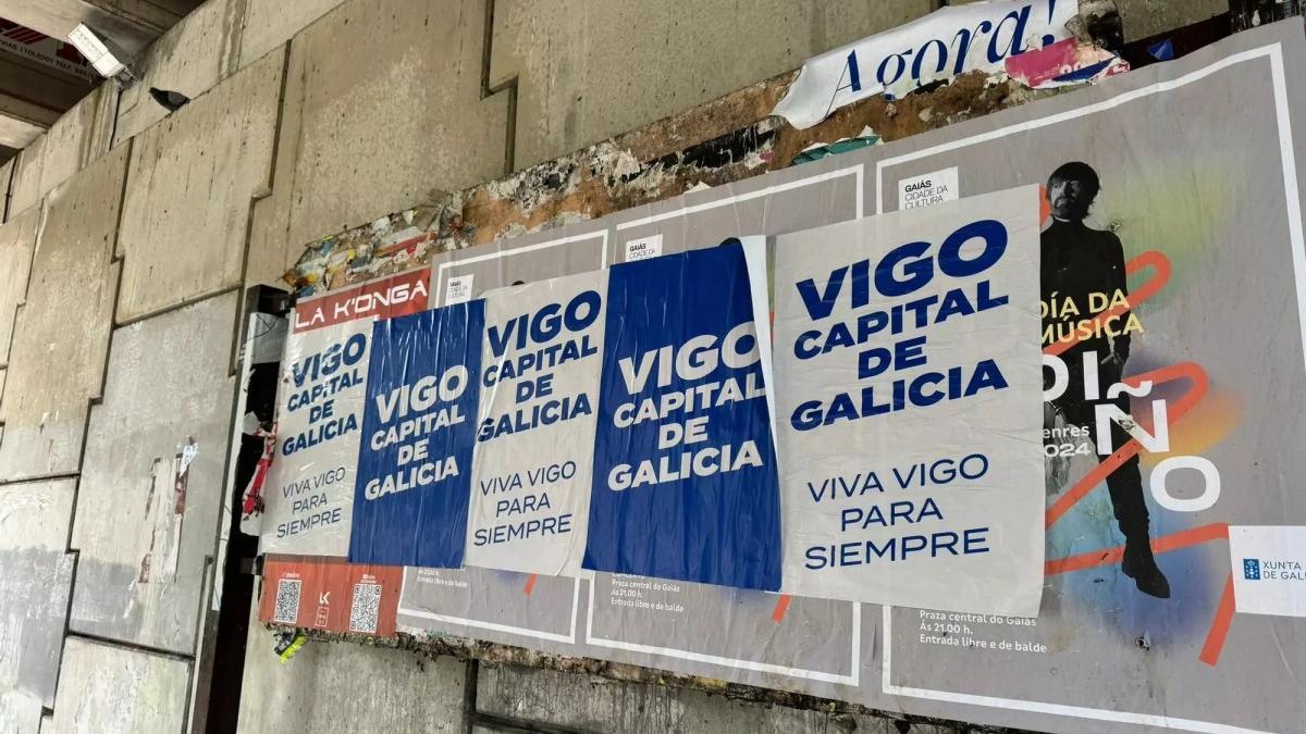 CARTELES VIVA VIGO | Santiago de Compostela y A Coruña amanecen con ...
