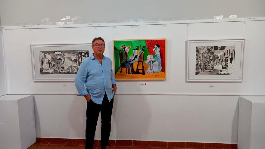 Manuel Miranda Navarrete en la sala «Espacio vacío» de Chipiona