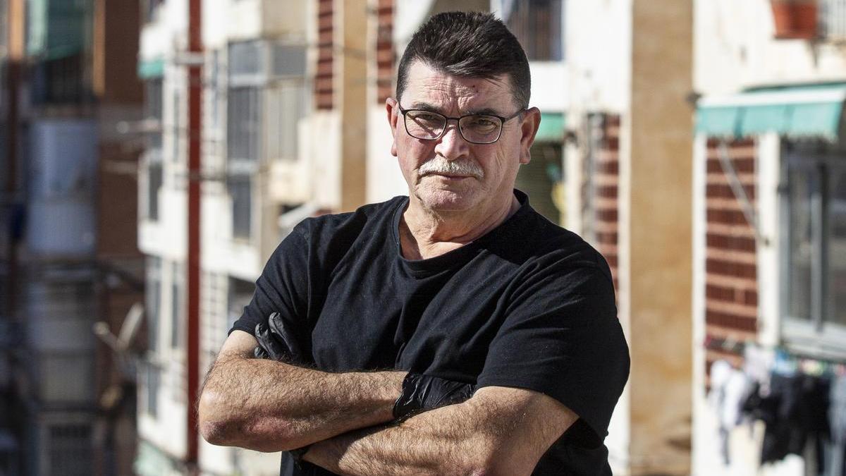 «Estamos haciendo el trabajo que debería hacer el Ayuntamiento. Hasta ...