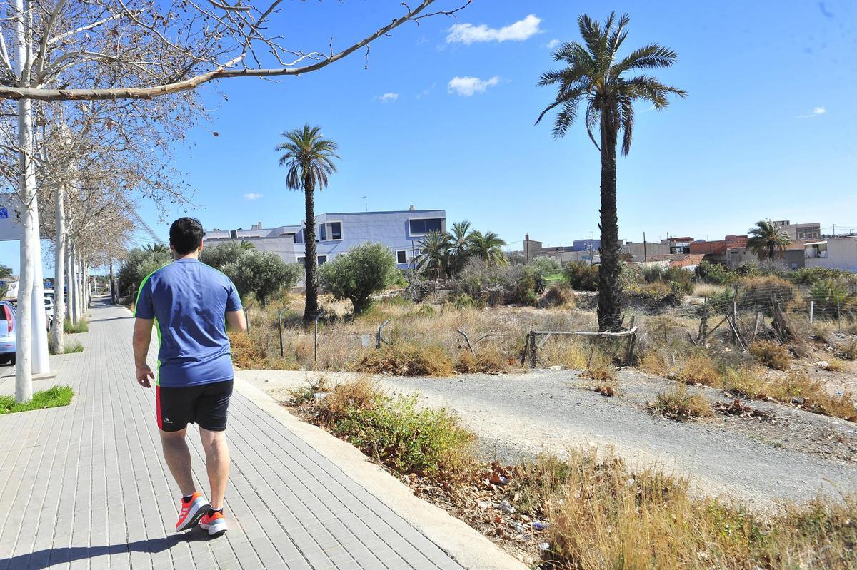 Cesión de 700 metros municipales a Cáritas para su centro de baja ...