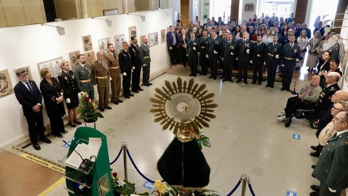 La Guardia Civil, en el día su patrona, defiende la seguridad de la ...