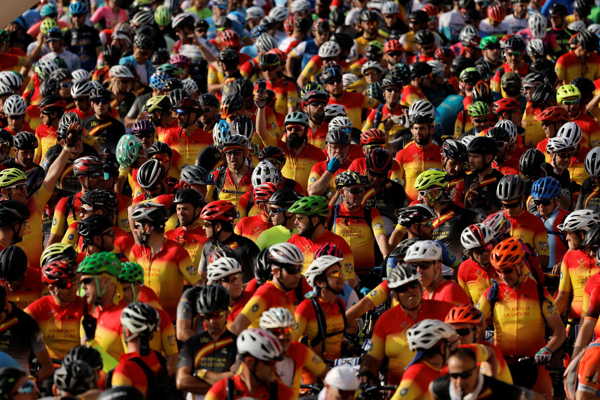 Las imágenes de la carrera 'Los 101 kilómetros de la Legión' de Ronda - La Opinión de Málaga