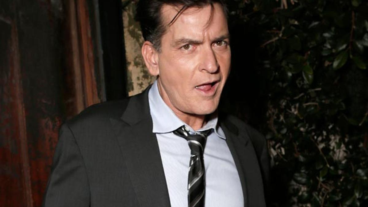 Charlie Sheen llama "flojo" a Ashton Kutcher - Cuore