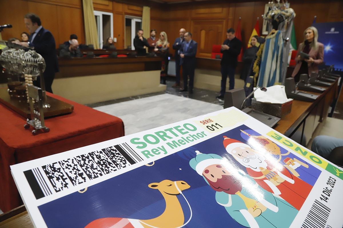 El sorteo del rey Melchor, en imágenes - Diario Córdoba