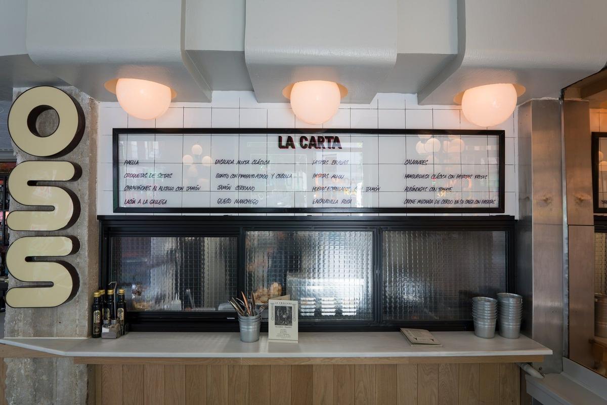 Vuelve el bar de toda la vida: La Embajada de Embajadores - Viajar