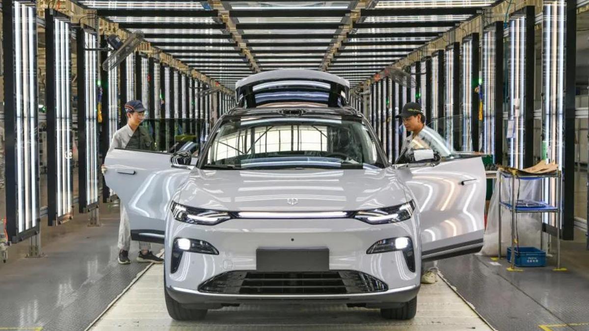 El estado chino entra en Leapmotor: la empresa estatal FAW Group ...