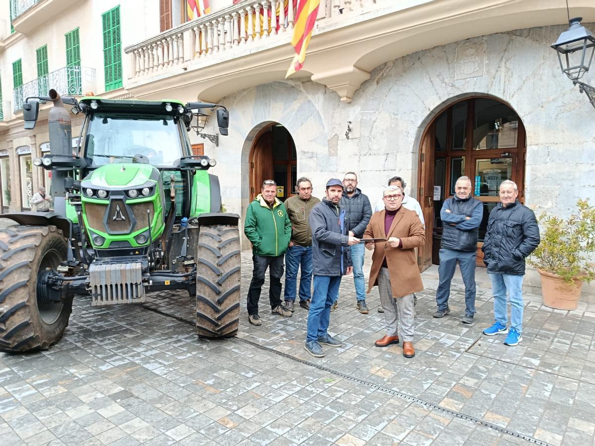 AGRICULTORES DE MALLORCA | Los payeses piden el apoyo de los ...