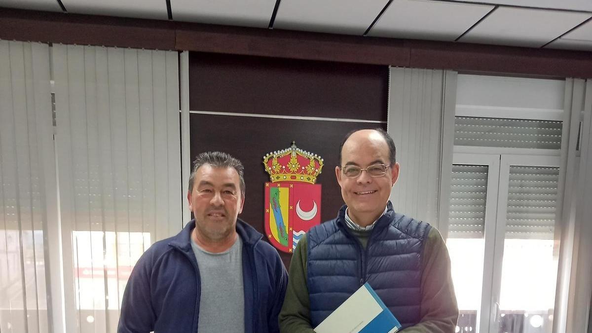 Un libro explora en el patrimonio y la historia de Almaraz