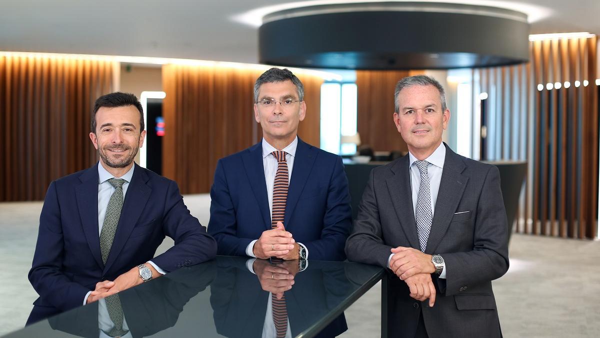 EY Abogados incorpora al bufete malagueño Medina Pinazo Abogados