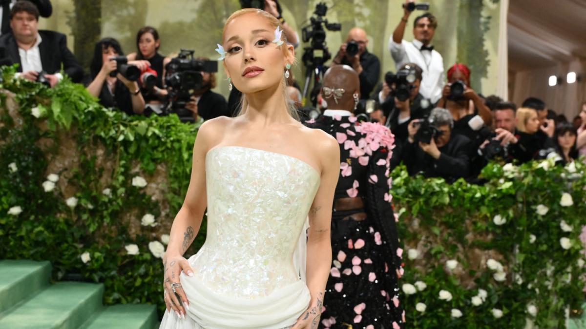 ARIANA GRANDE ESTILO | Las claves del estilismo de Ariana Grande: ir en ...