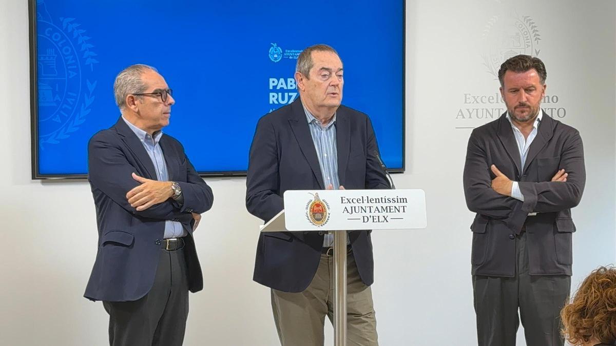 Brotes verdes para el derribo del primer bloque en ruinas de San Antón